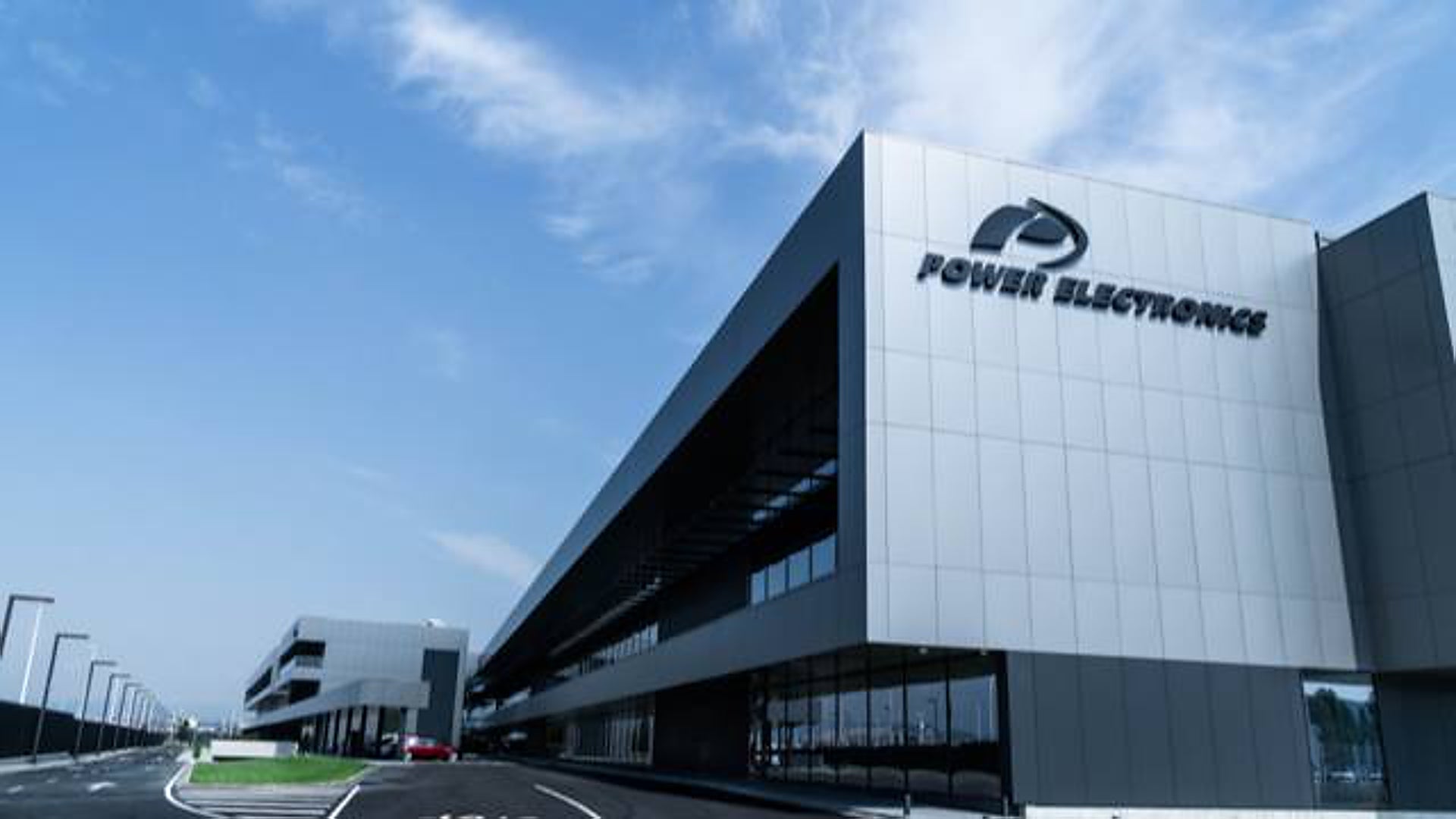 Power Electronics eleva su facturación un 45% en 2022 | Las Provincias